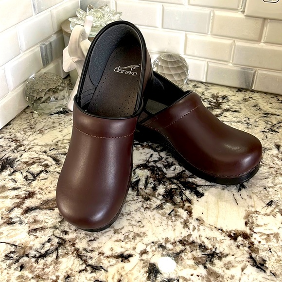 Dansko | Shoes | Dansko Shoes Brand New Leather Brown Dansko Clogs Size ...